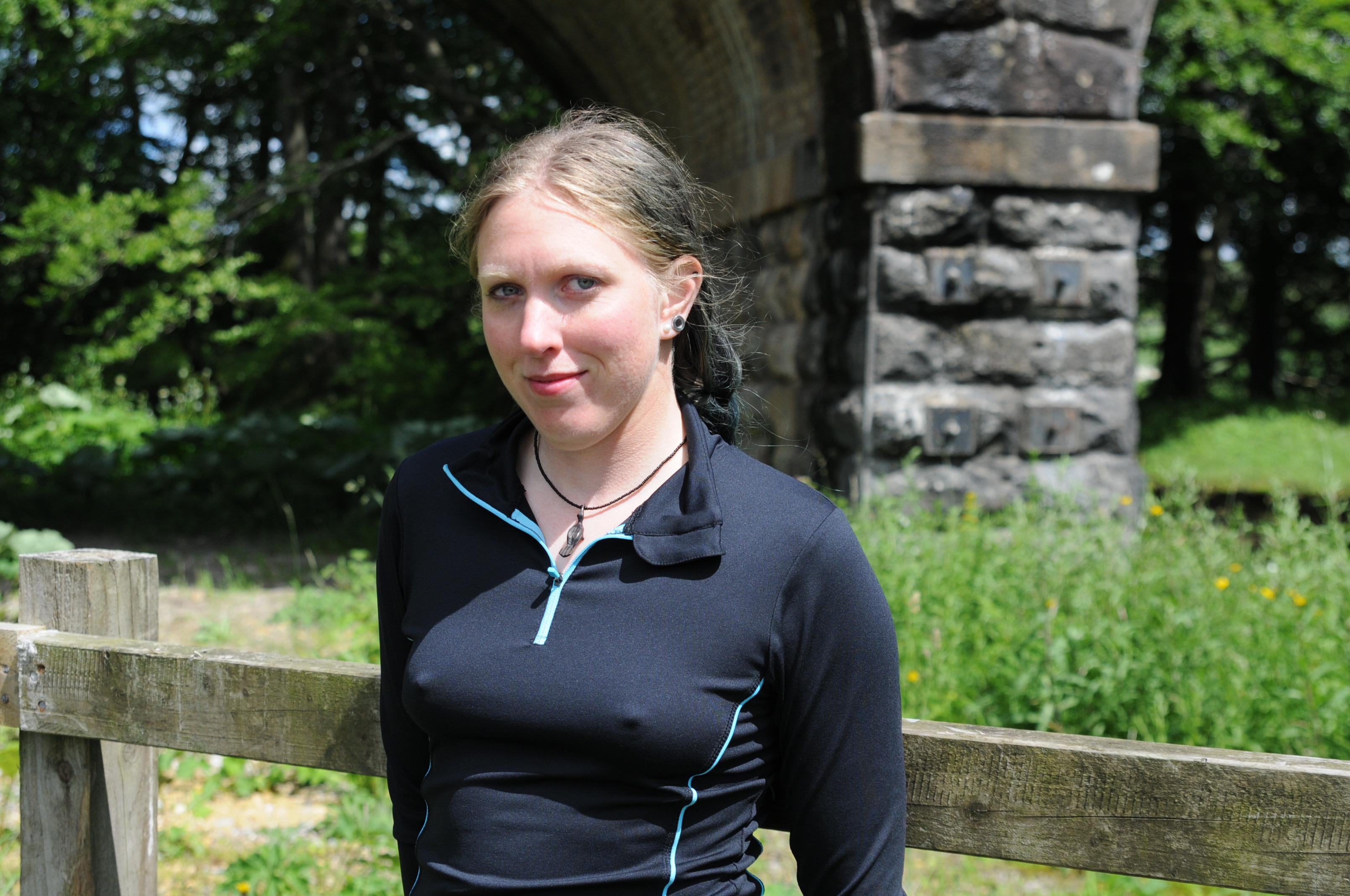 The Watery Workout - Purity goes swimming in a ladies running outfit